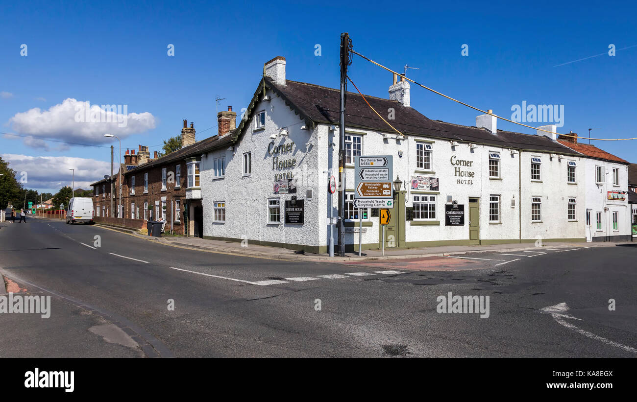 The corner house hotel, Leaming Barr, North Yorkshire Stock Photo - Alamy