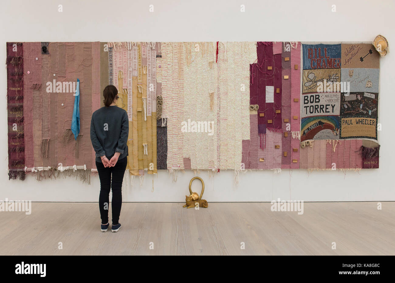 Sensation exhibition damien hirst hi-res stock photography and images - Alamy