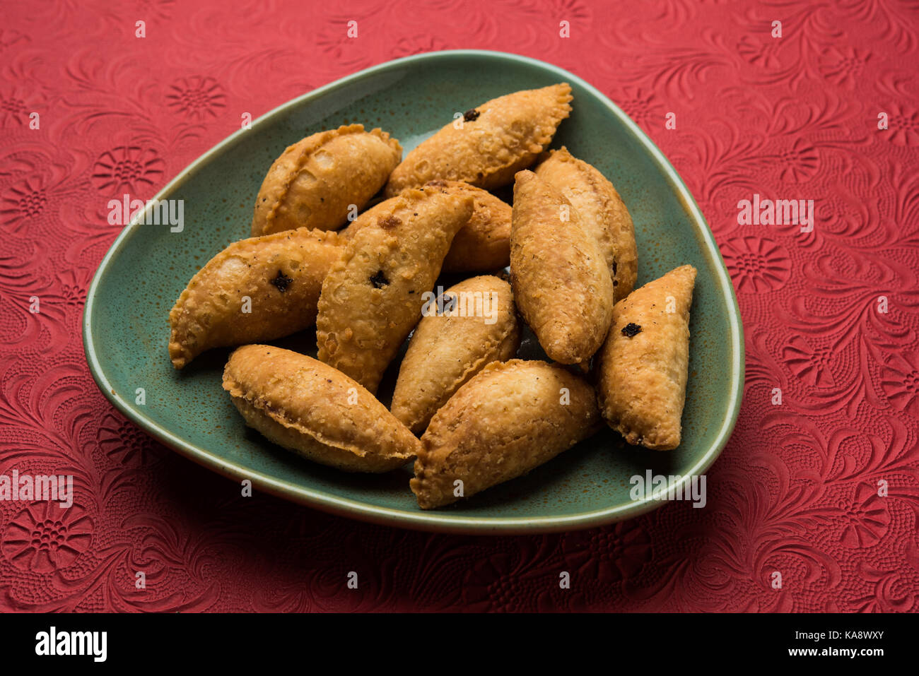 Gujia hi-res stock photography and images - Alamy