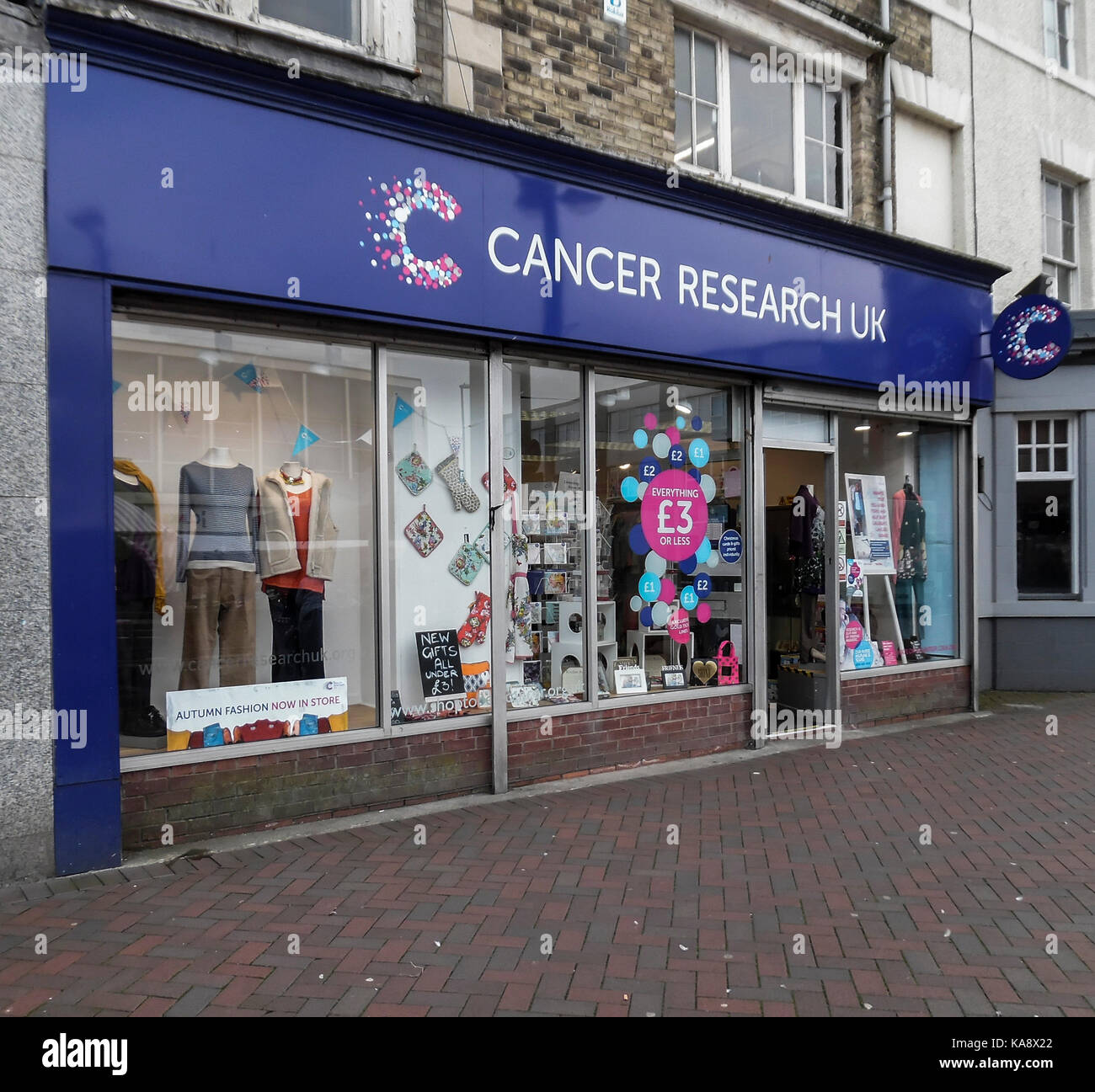 Cancer research shop hi-res stock photography and images - Alamy