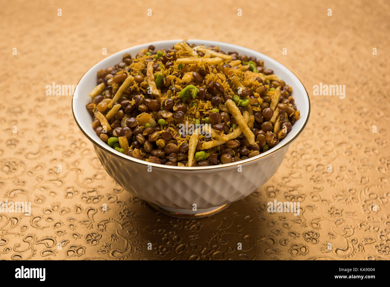 Dal moth hi-res stock photography and images - Alamy