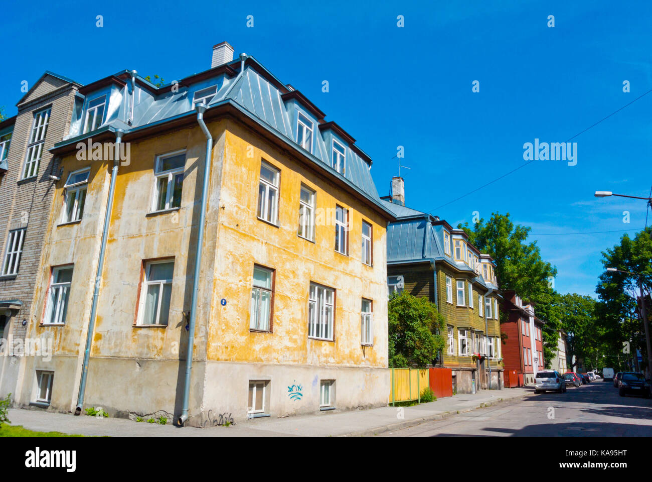 Tallinn kalamaja district estonia hi-res stock photography and images ...