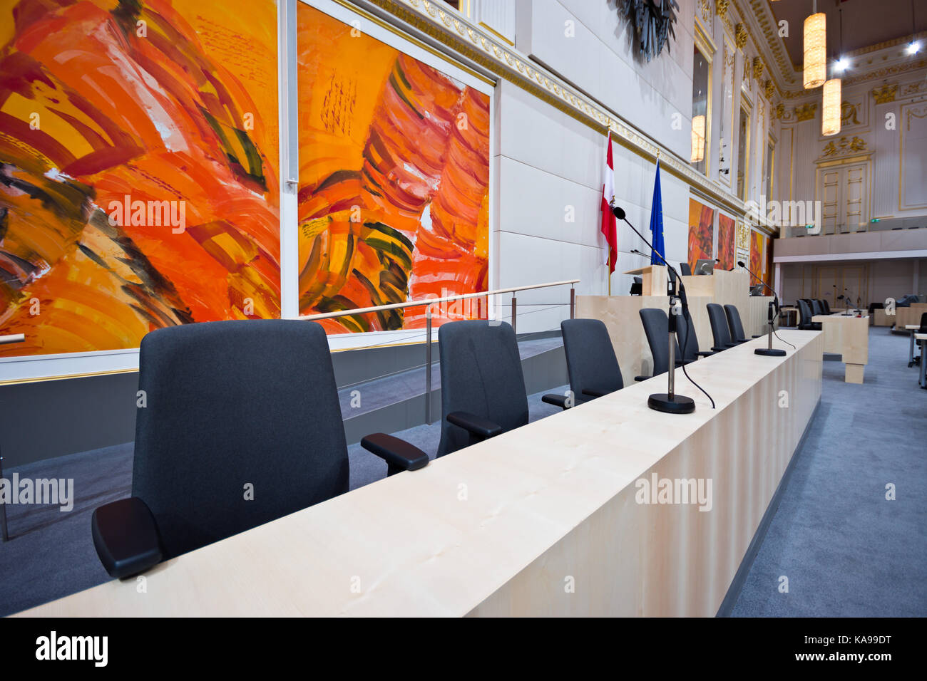 National meeting parliament vienna hi-res stock photography and images ...