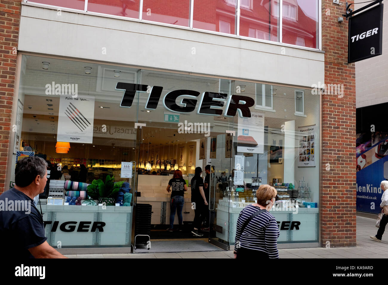 Tiger logo design hi-res stock photography and images - Alamy