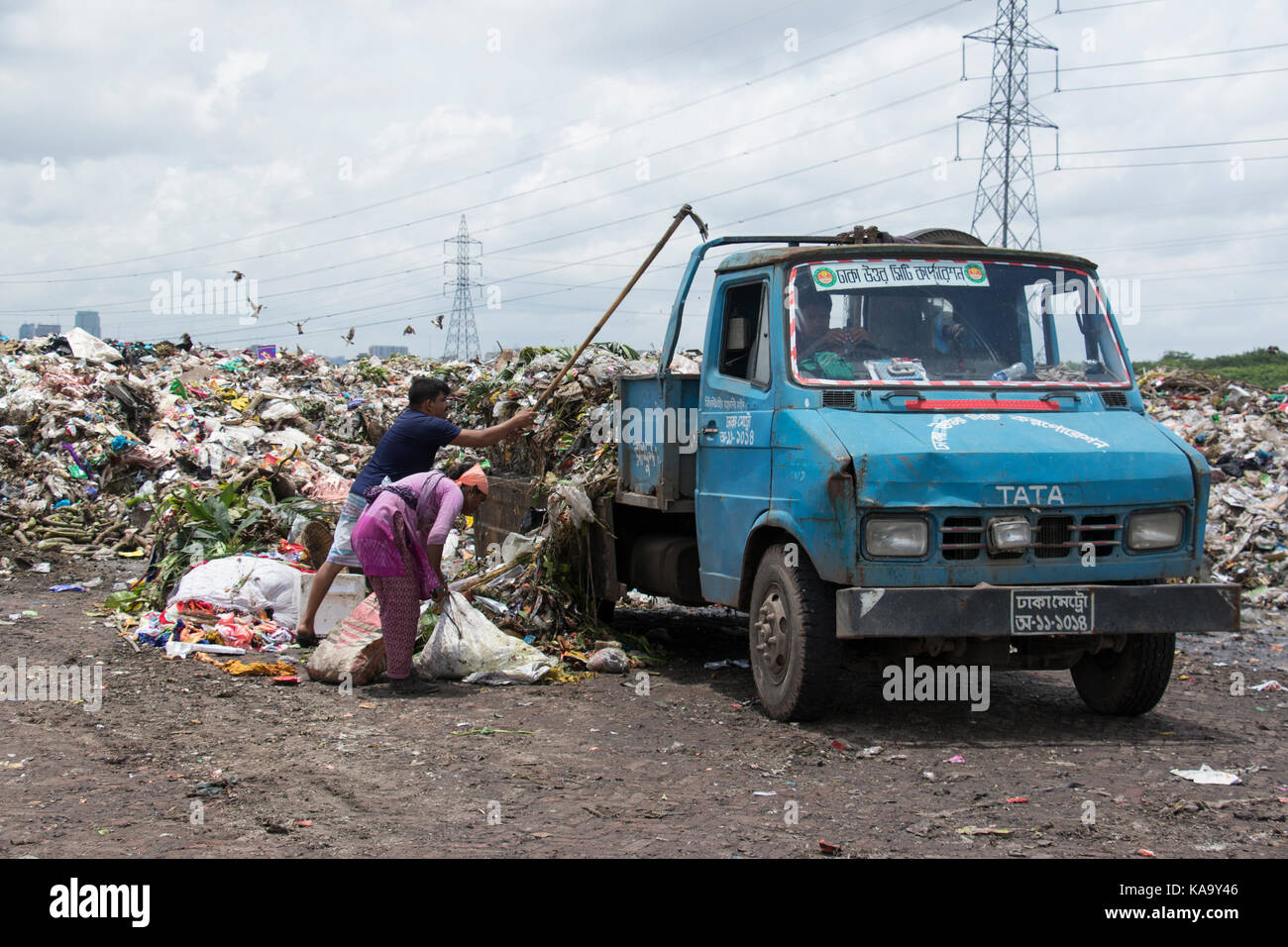 Life in garbage Stock Photo - Alamy