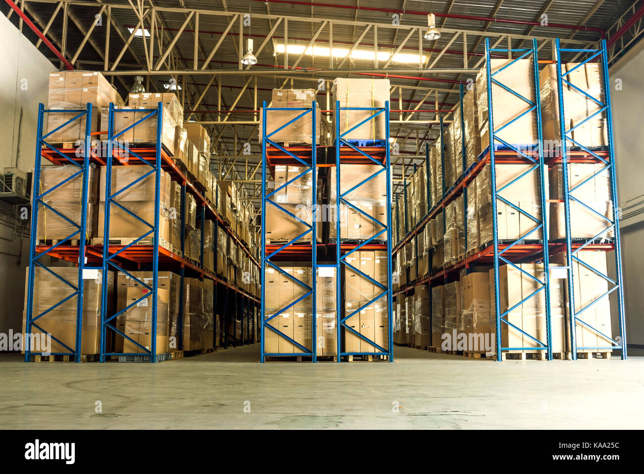 Warehouse production factory Stock Photo - Alamy