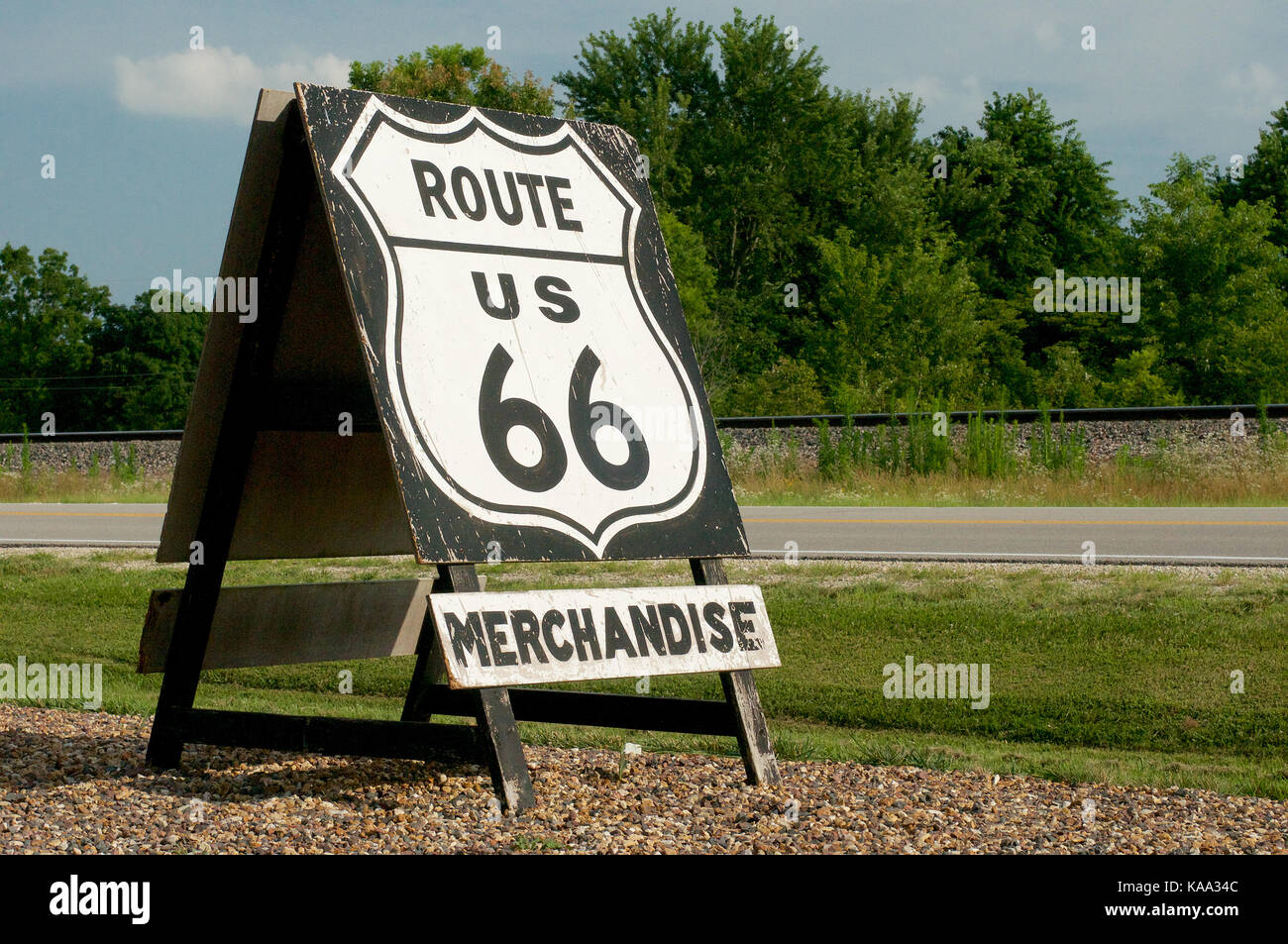 Route 66 sign - roadside in Cuba, Missouri, USA Stock Photo - Alamy