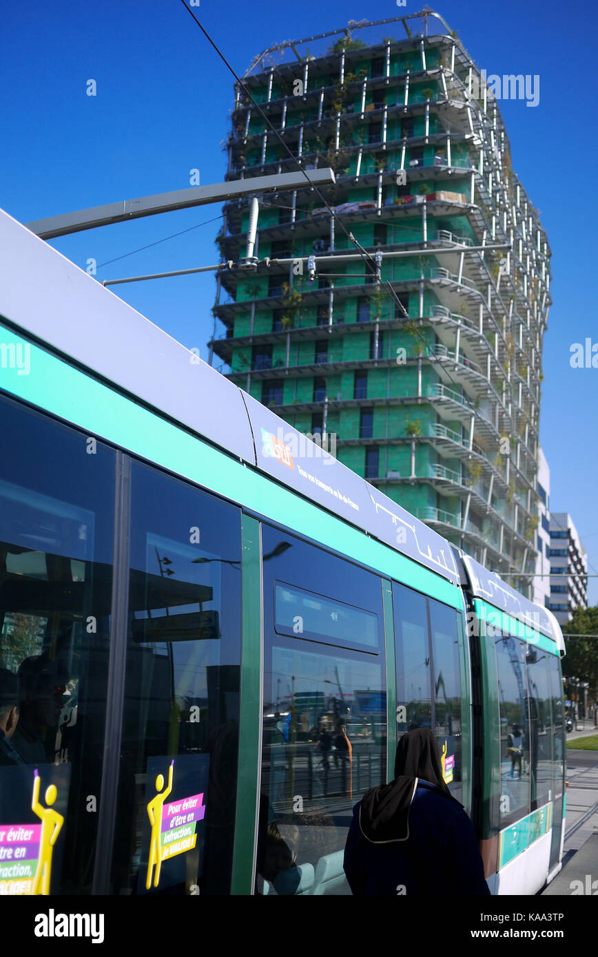 T3 RATP Tramway at Avenue de France stop, Paris, France Stock Photo - Alamy