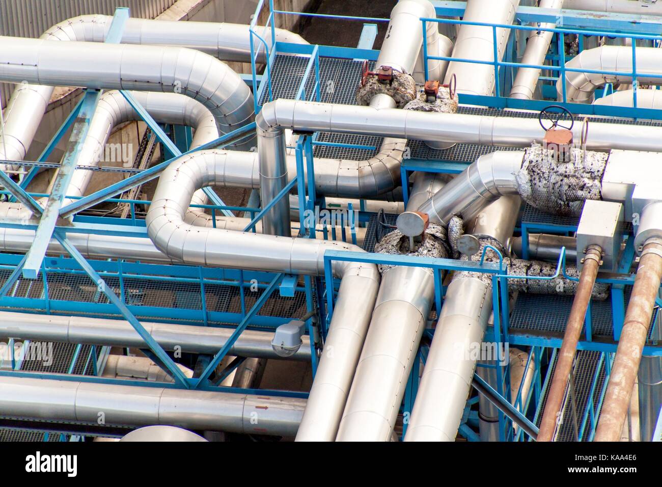 Industrial concept. Liquid gas container. Gas storage in the port ...