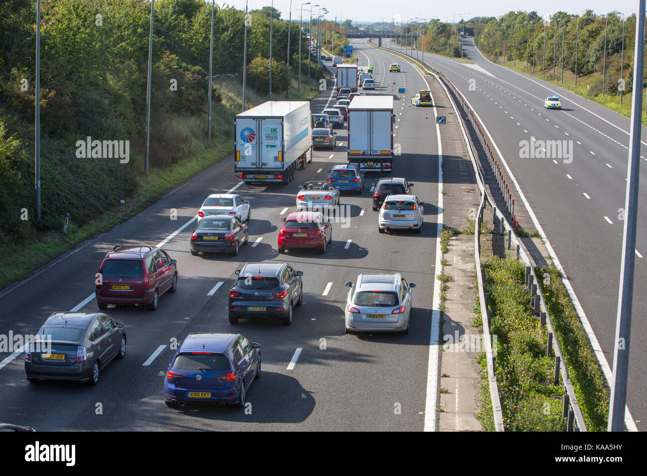 Police cars blocked hi-res stock photography and images - Alamy
