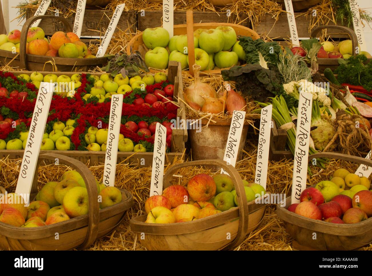 Apple baskets on old white hi-res stock photography and images - Alamy