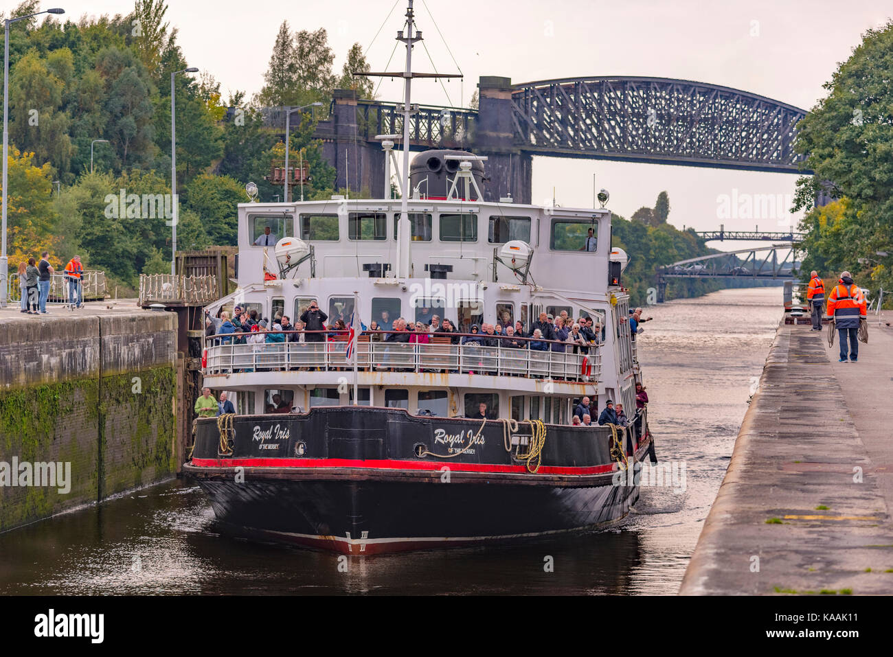 Latchford Locks High Resolution Stock Photography and Images - Alamy