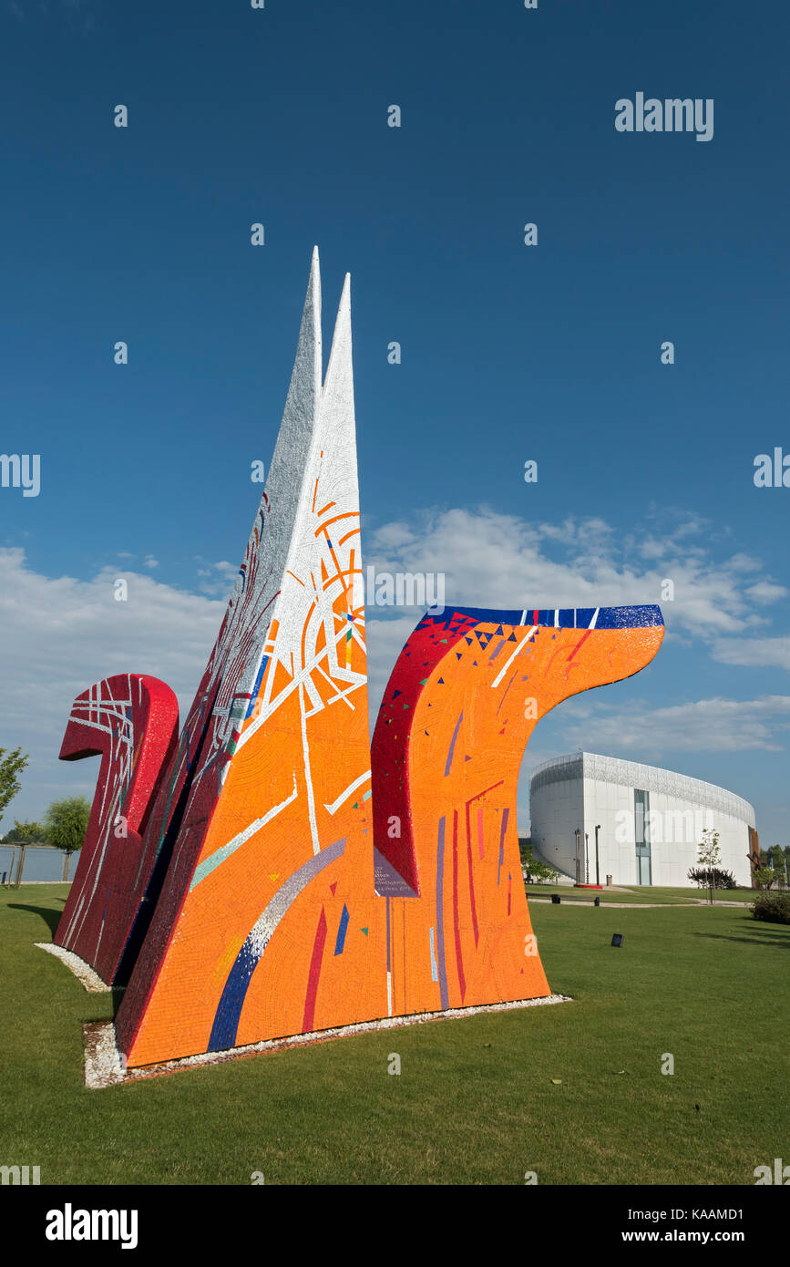 Danube Wings sculpture by Peter Pollag in the park of Danubiana ...