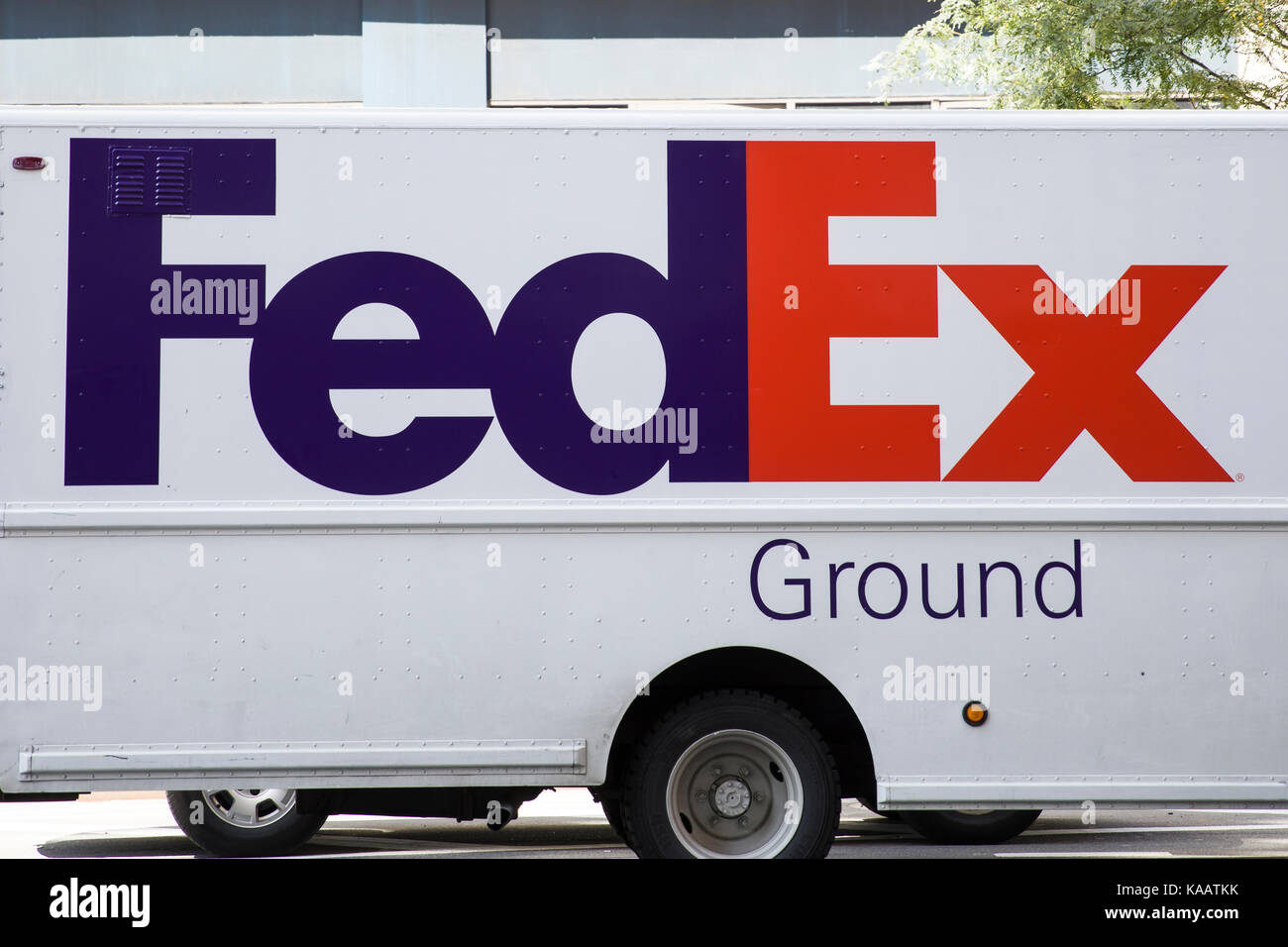 New Fedex Logo
