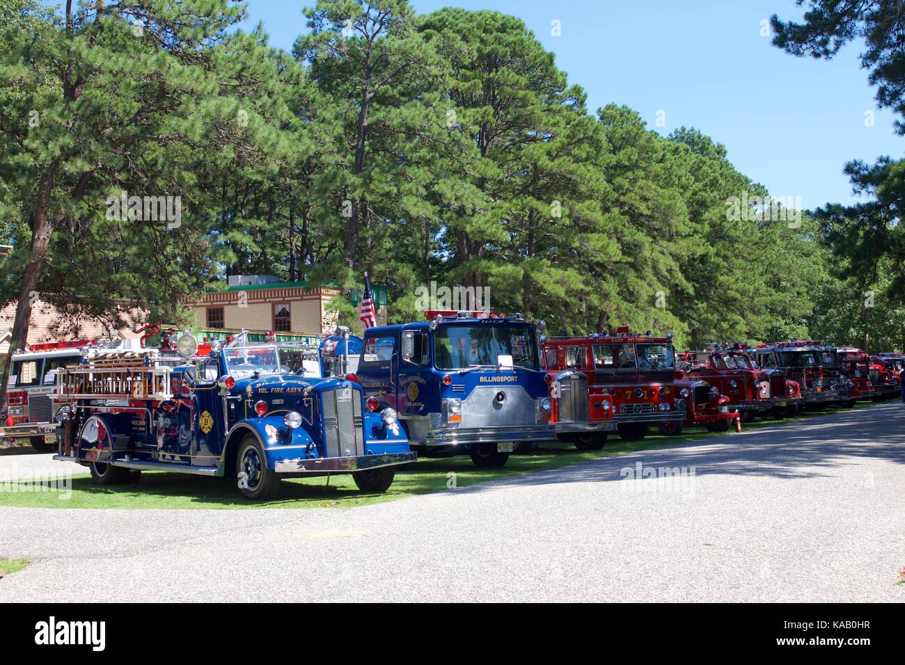 Vintage fire engines on display at the 37th Annual Fire Apparatus Show ...
