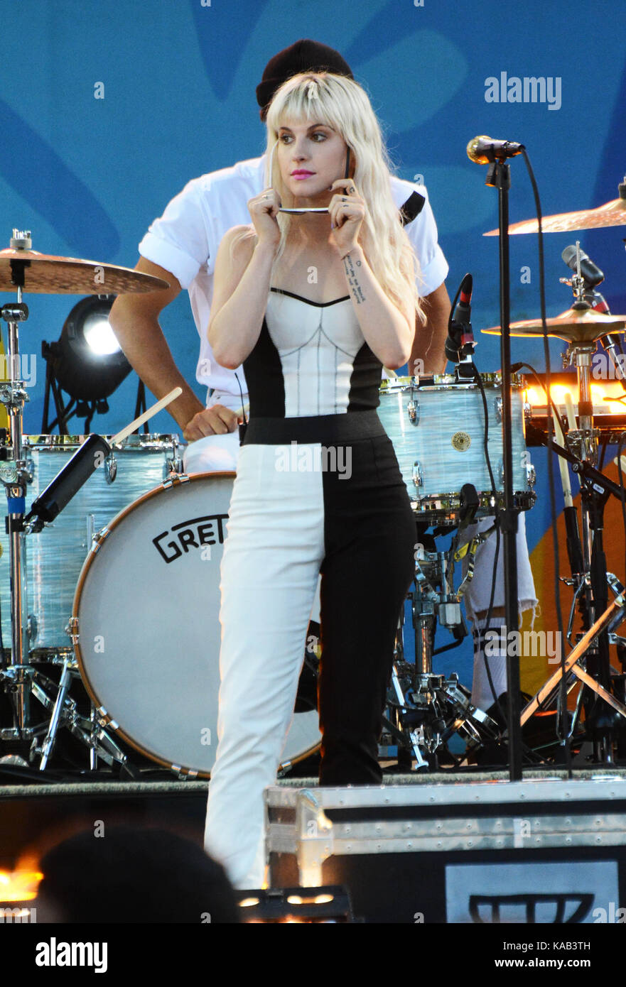 Paramore performs on GMA in NYC Featuring: Haley Williams Where: NYC ...