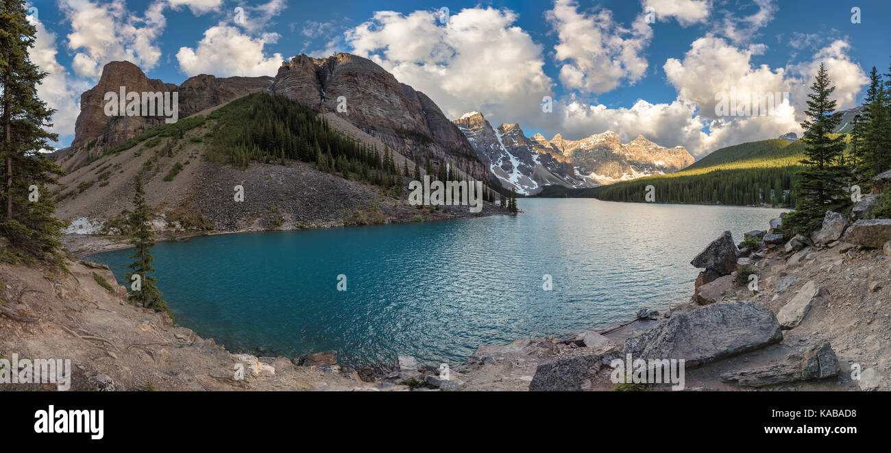 Panoramic view of turquoise Moraine Lake in Banff National Park, Canada ...