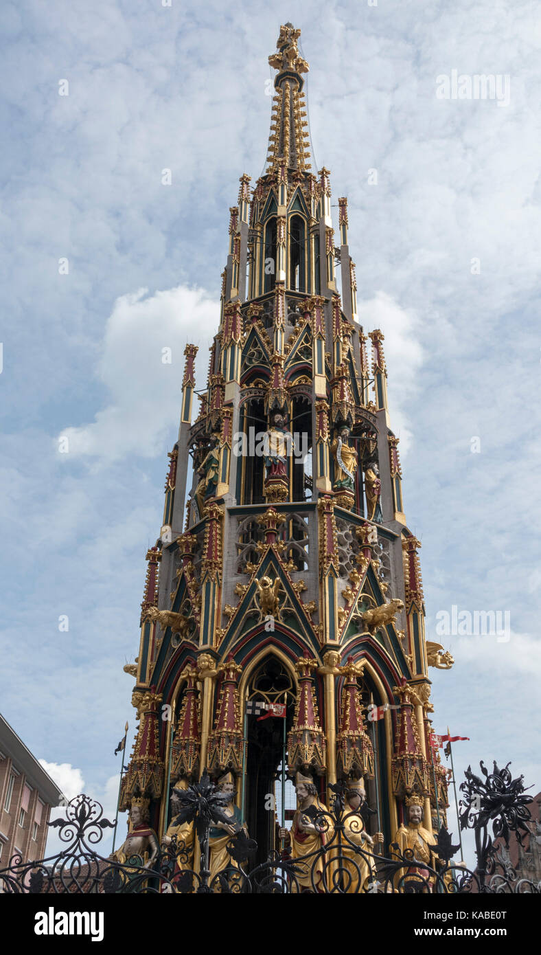 The Schöner Brunnen or beautiful fountain, Nuremberg Stock Photo - Alamy