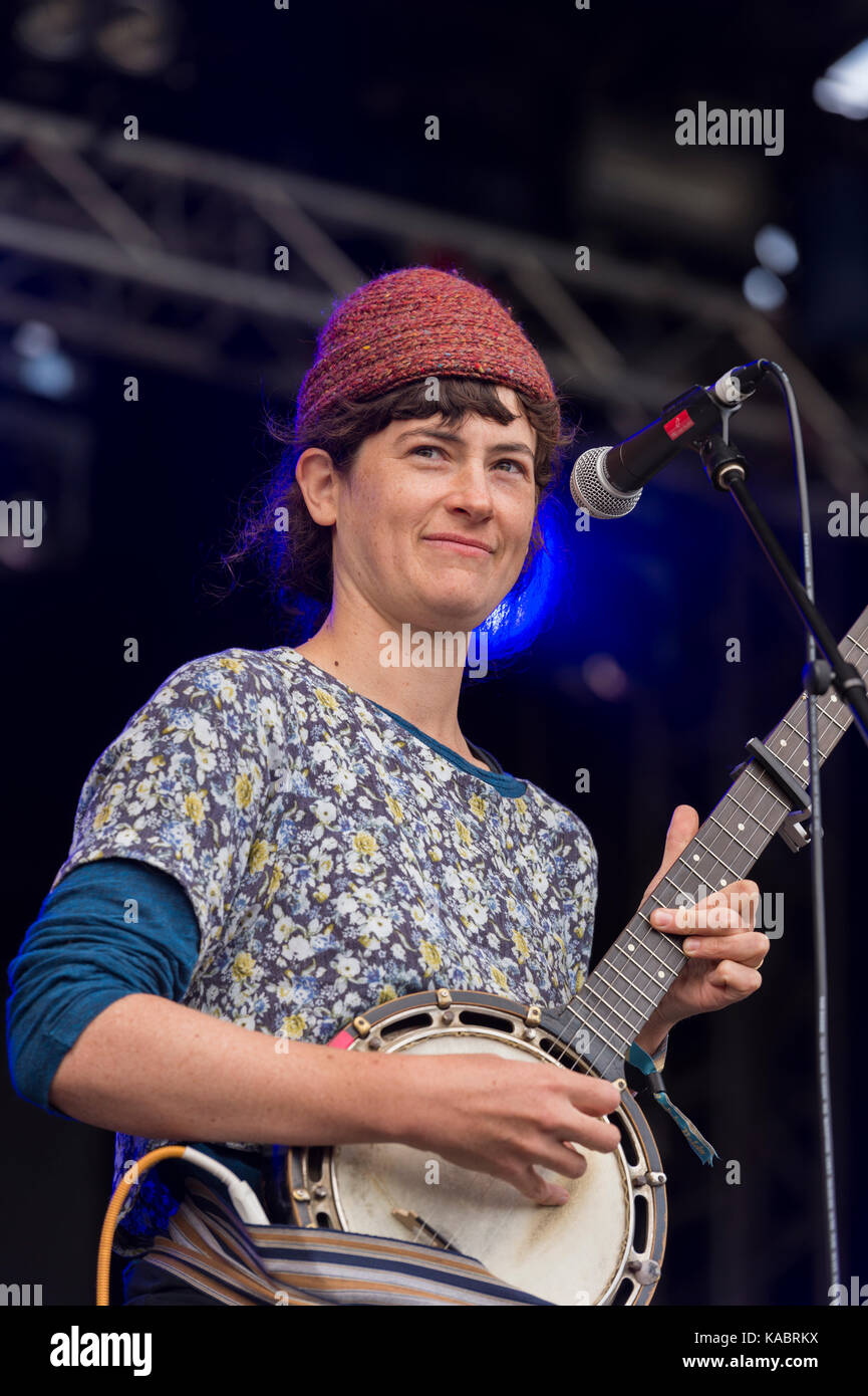 English stables hi-res stock photography and images - Alamy