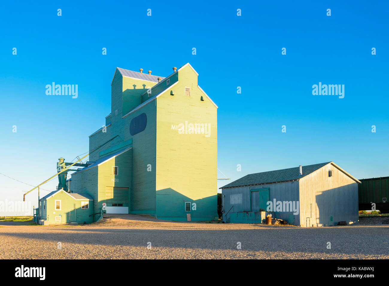 Grain elevator, Milk River, Alberta, Canada Stock Photo - Alamy