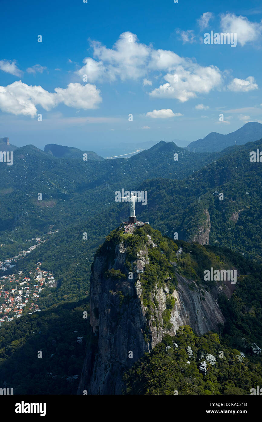 Giant statue of Christ the Redeemer atop Corcovado, Rio de Janeiro ...