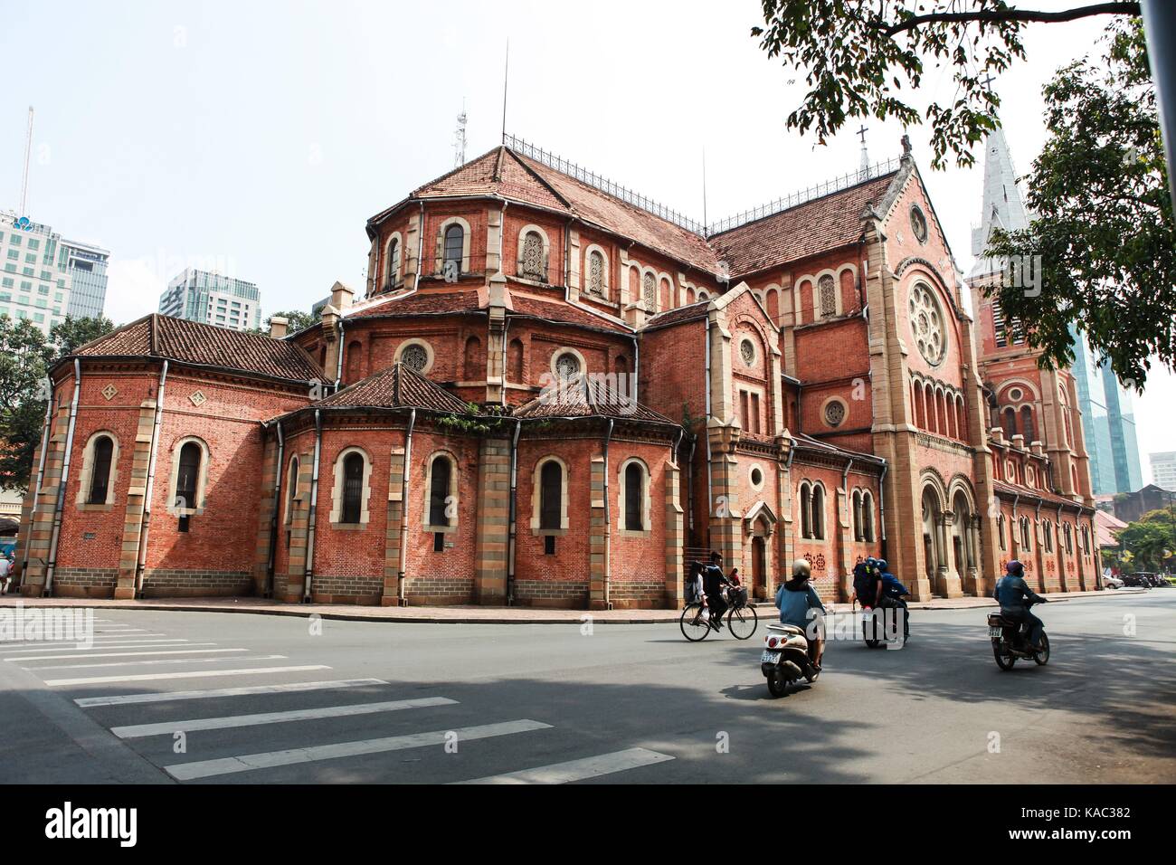 Old and modern architecture on the Cathedral square of Saigon, Vietnam ...