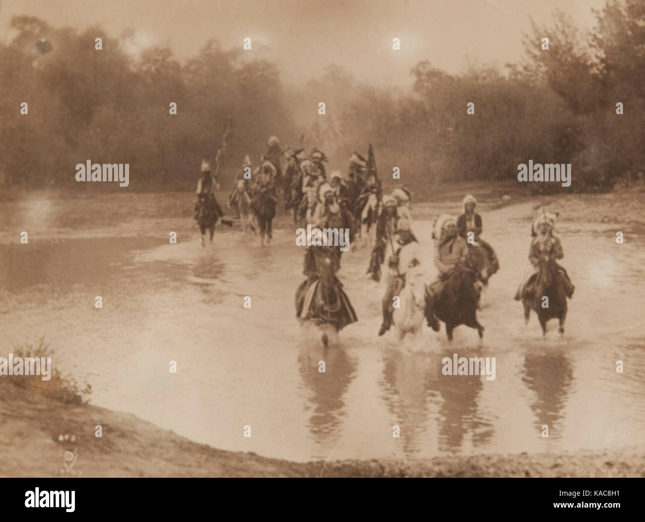 War party hi-res stock photography and images - Alamy
