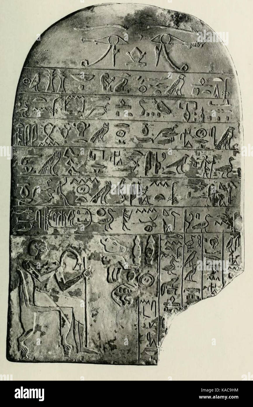 Ancient egyptian stele hieroglyphs hi-res stock photography and images ...