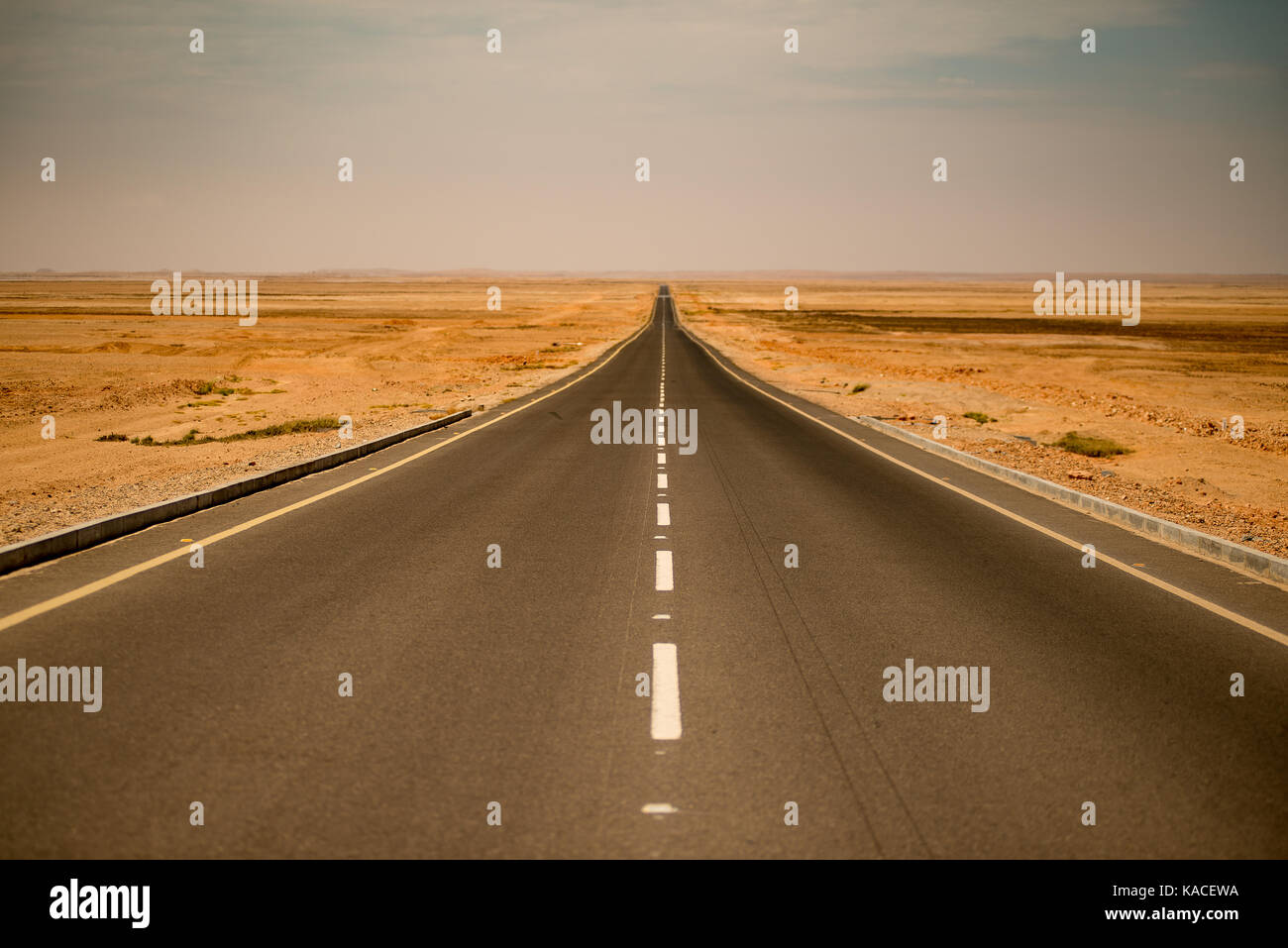 Vía recta hi-res stock photography and images - Alamy