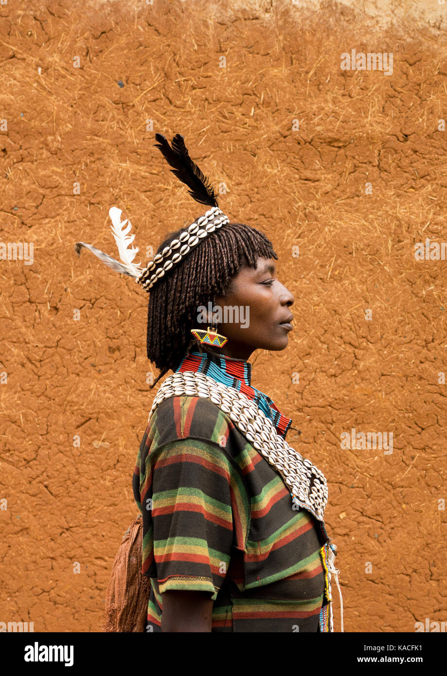 Bana woman with cowrie jewels on market day in Key Afer, Omo Valley ...