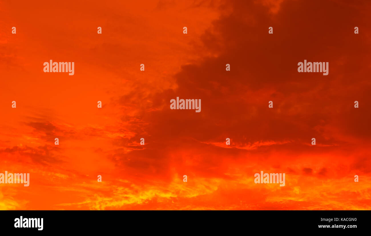 Stratus cumulonimbus hi-res stock photography and images - Alamy