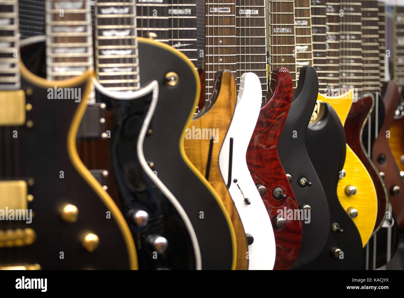 Red guitars band hi-res stock photography and images - Alamy