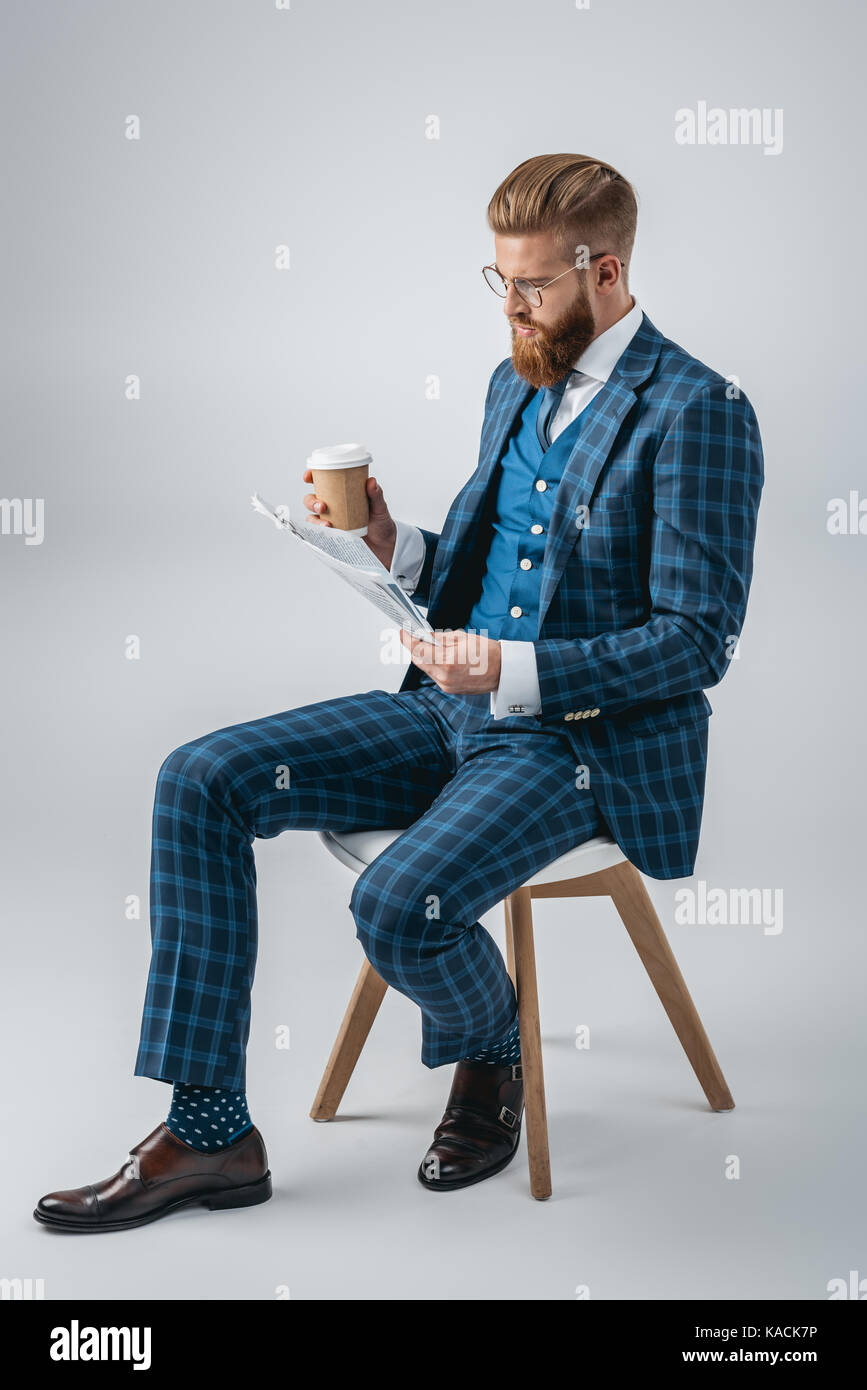 Reading pose hi-res stock photography and images - Alamy
