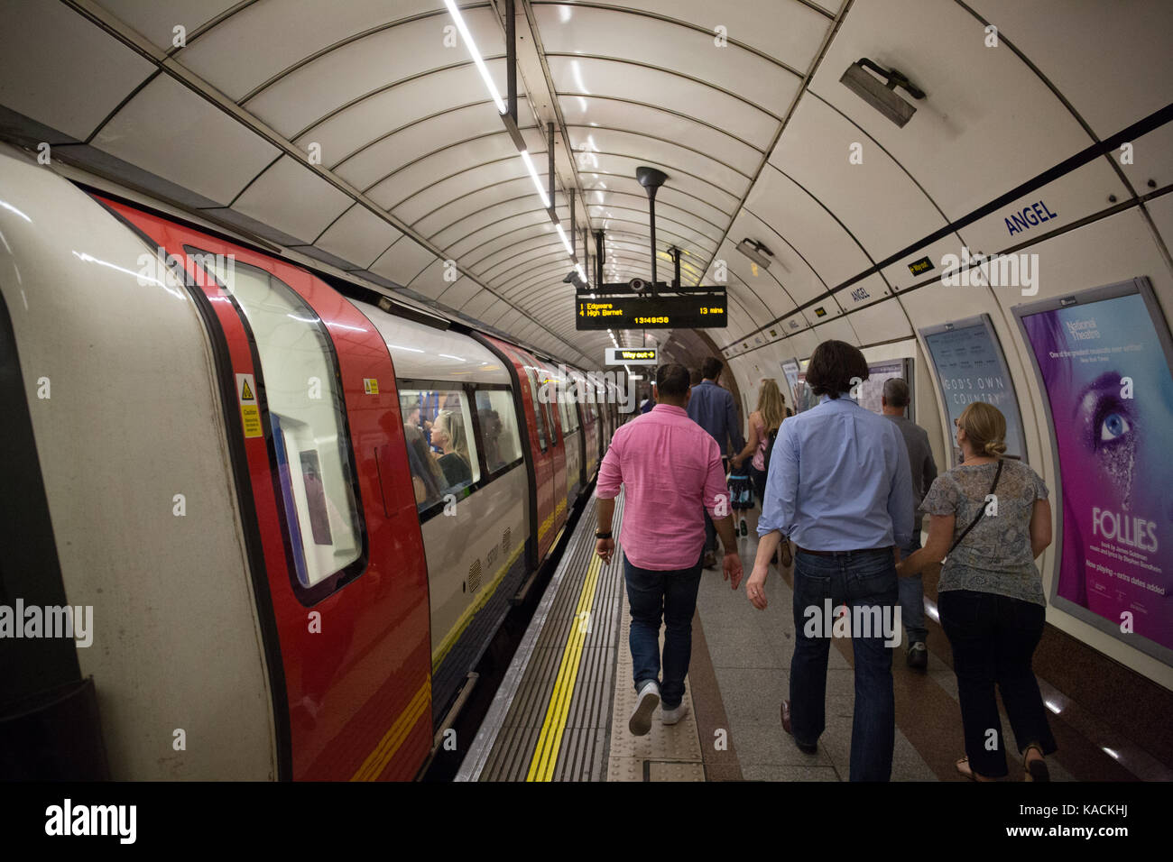 Angel station london hi-res stock photography and images - Alamy