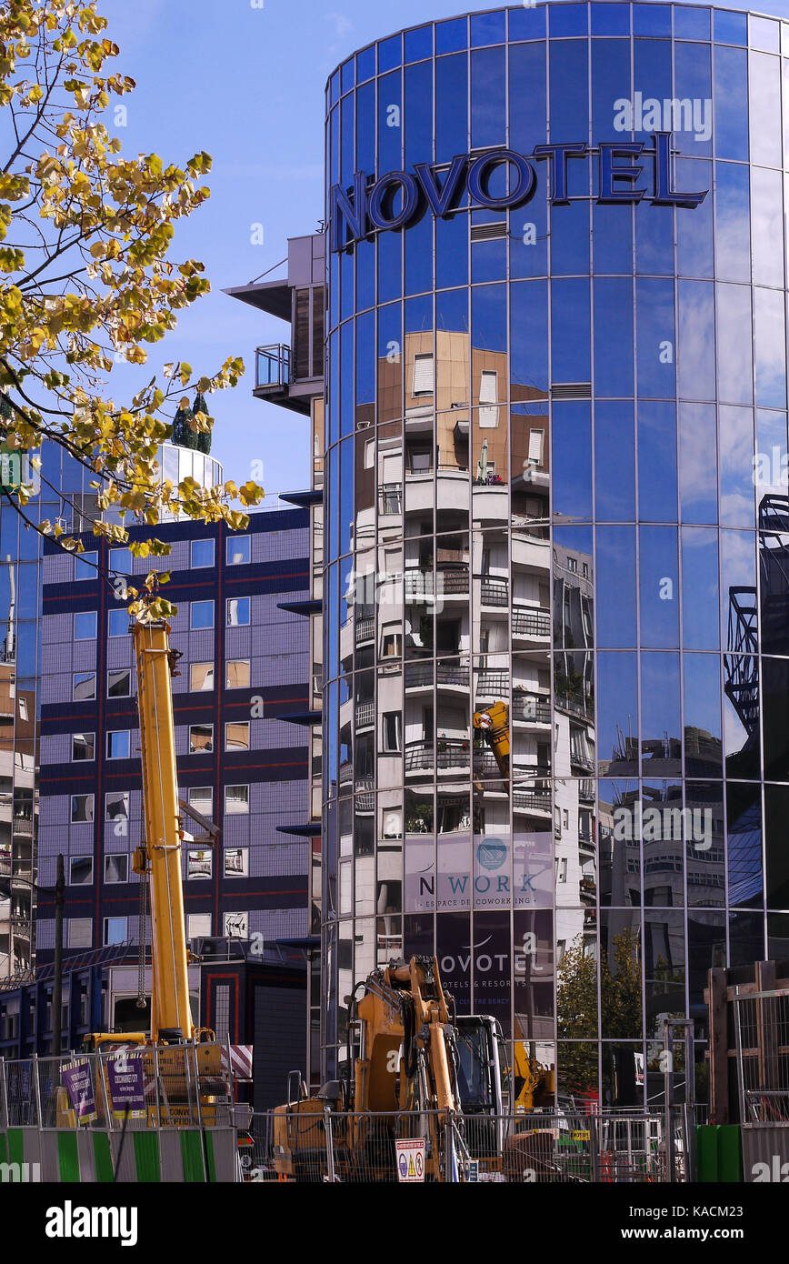 Bercy district hi-res stock photography and images - Alamy