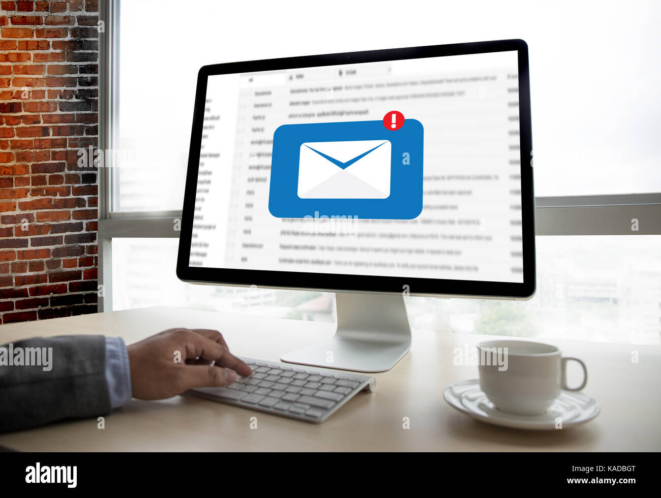 Mail Communication Connection message to mailing contacts phone Global ...