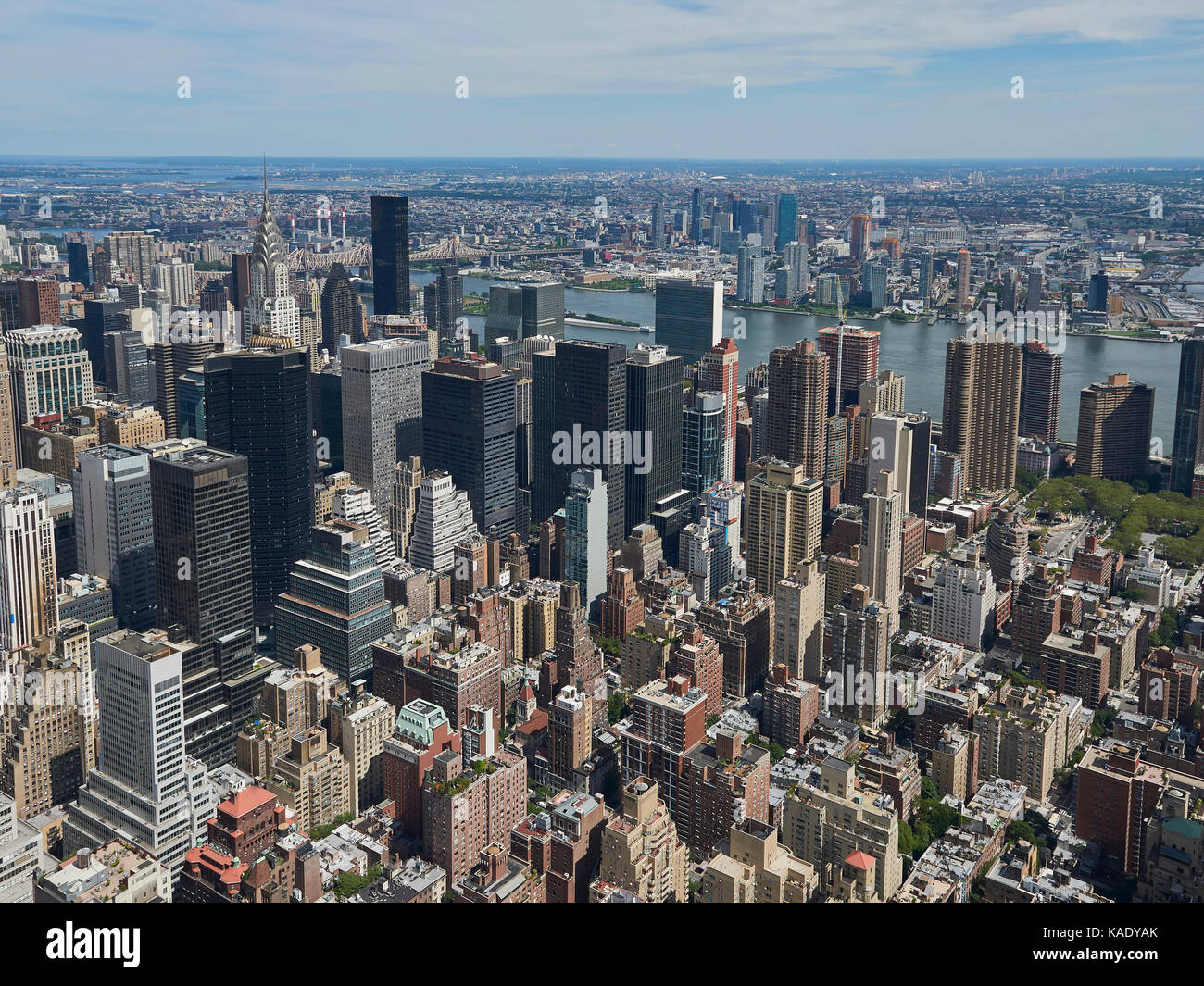 New york high line from above hi-res stock photography and images - Alamy