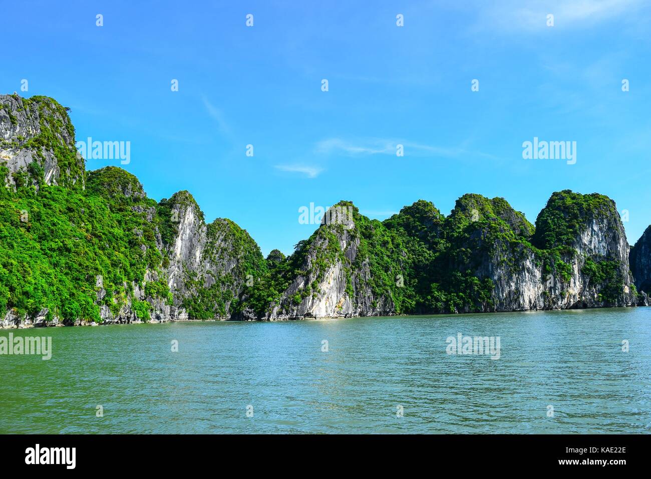 Limestone rocks in Halong Bay, Vietnam Stock Photo - Alamy