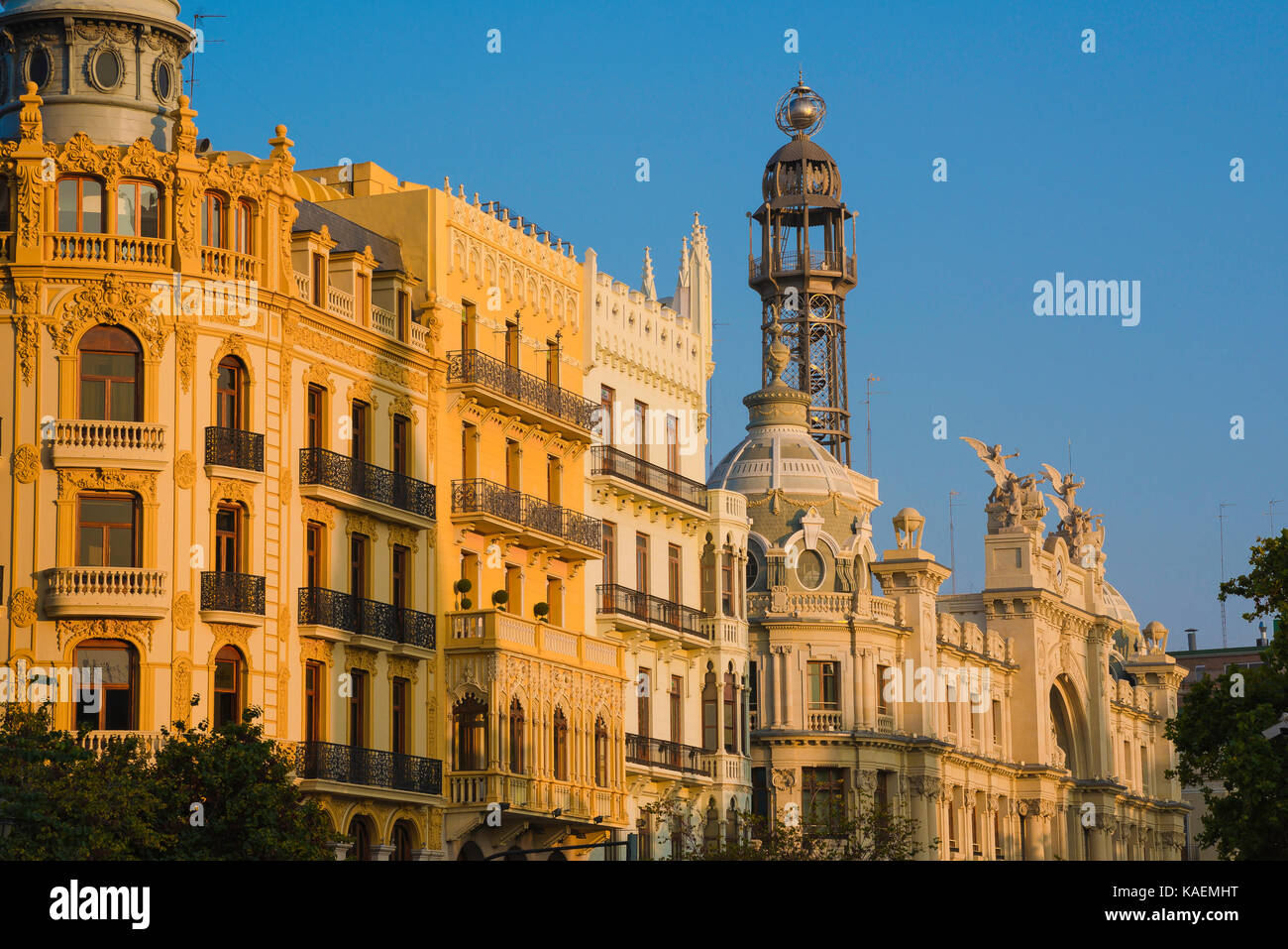 Valencia historical buildings hi-res stock photography and images - Alamy