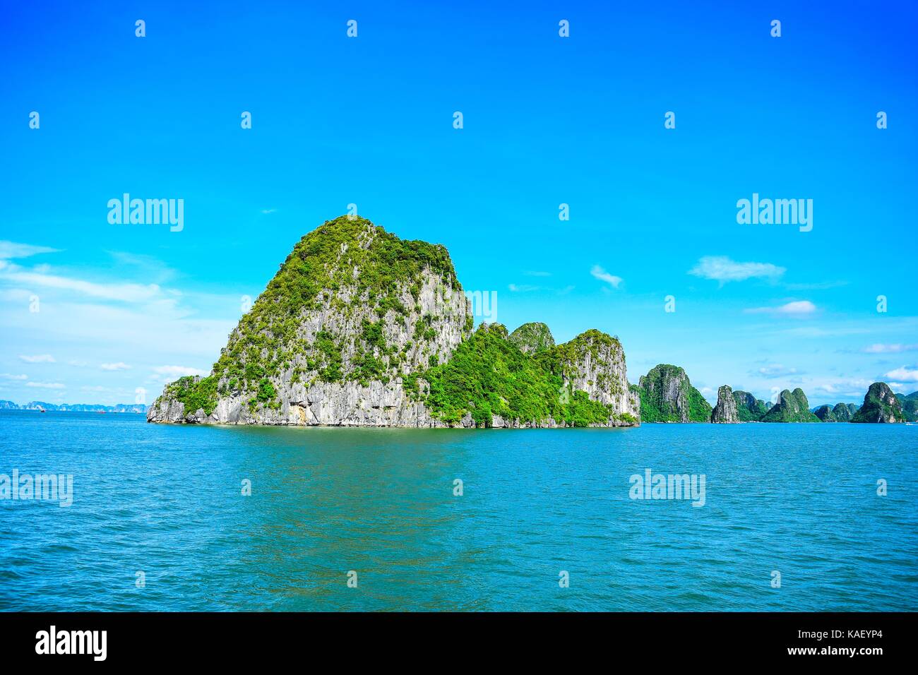 Limestone rocks in Halong Bay, Vietnam Stock Photo - Alamy