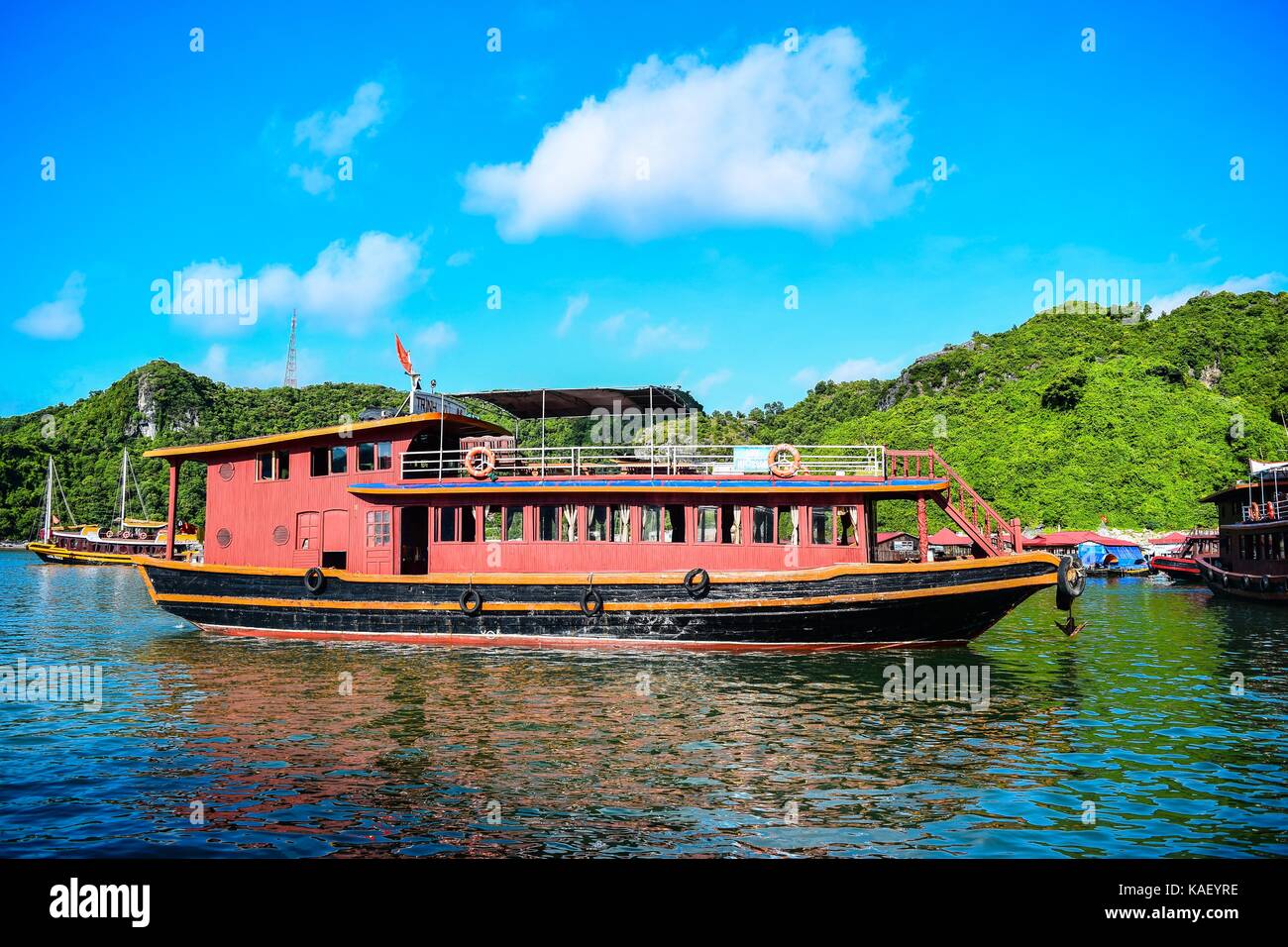 Floating village and rock islands in Halong Bay, Vietnam, Southeast ...