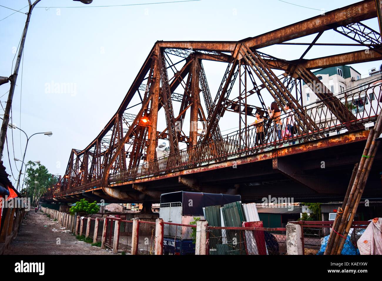 Longbien Bridge in Hanoi, Vietnam.Long Bien bridge Stock Photo - Alamy