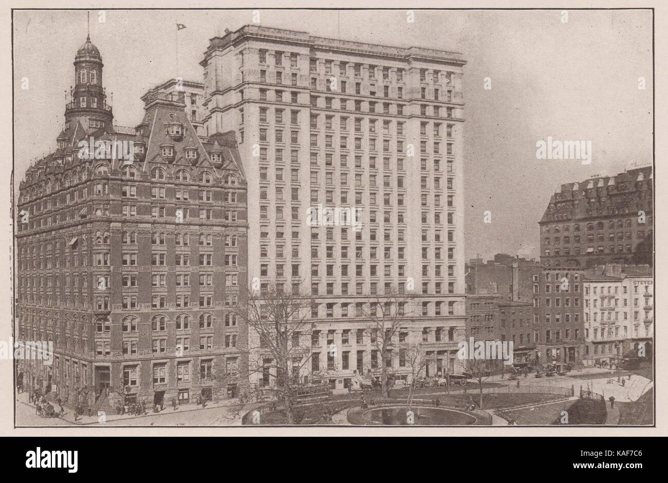 Bowling Green Building Stock Photo - Alamy