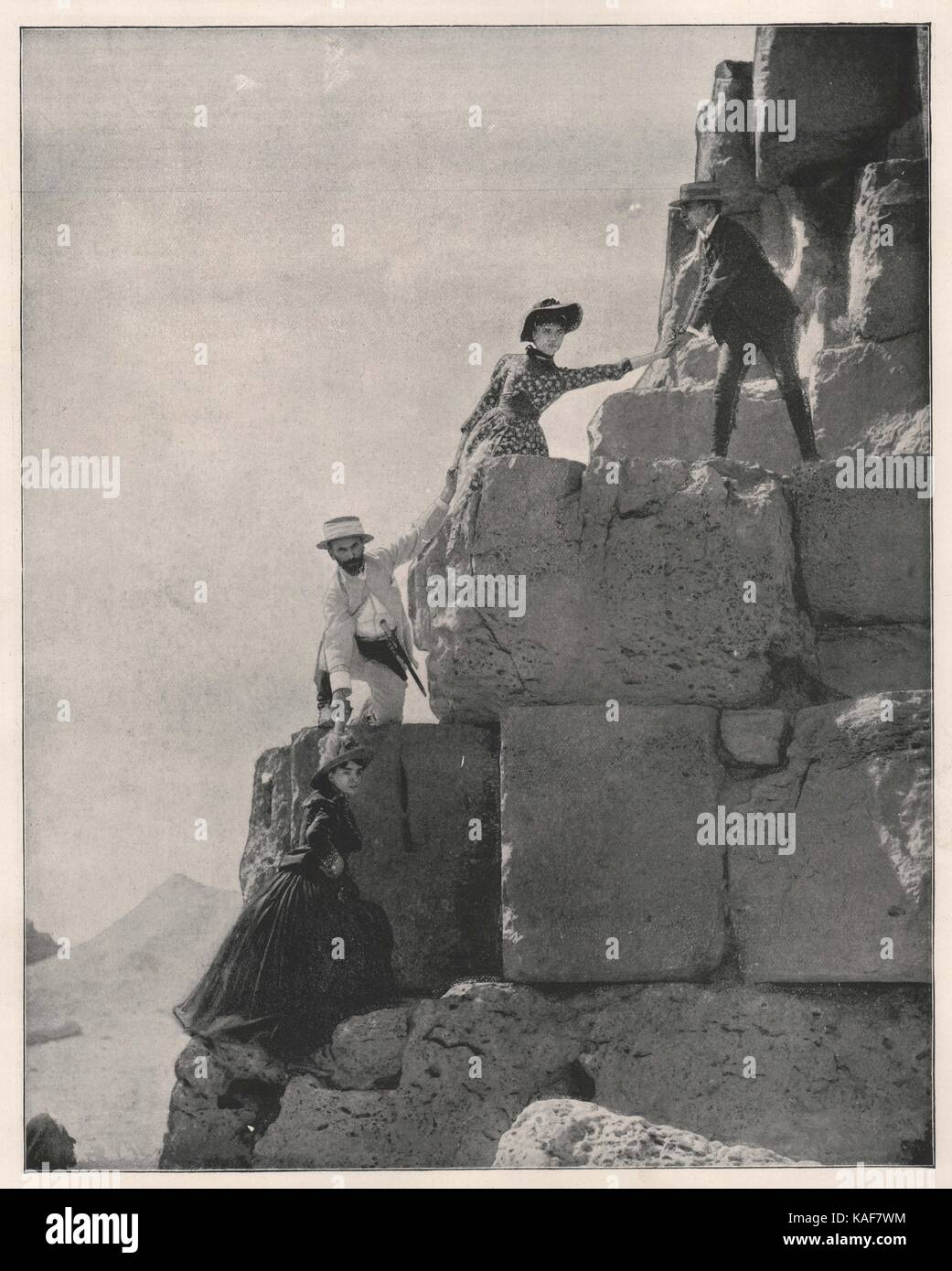 Climbing great pyramid egypt hi-res stock photography and images - Alamy