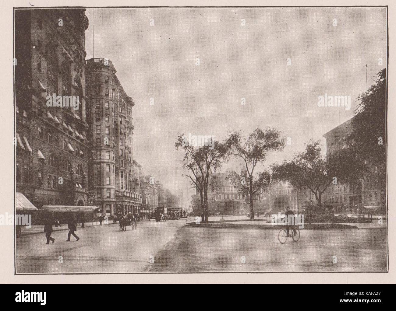 From plaza looking south hi-res stock photography and images - Alamy