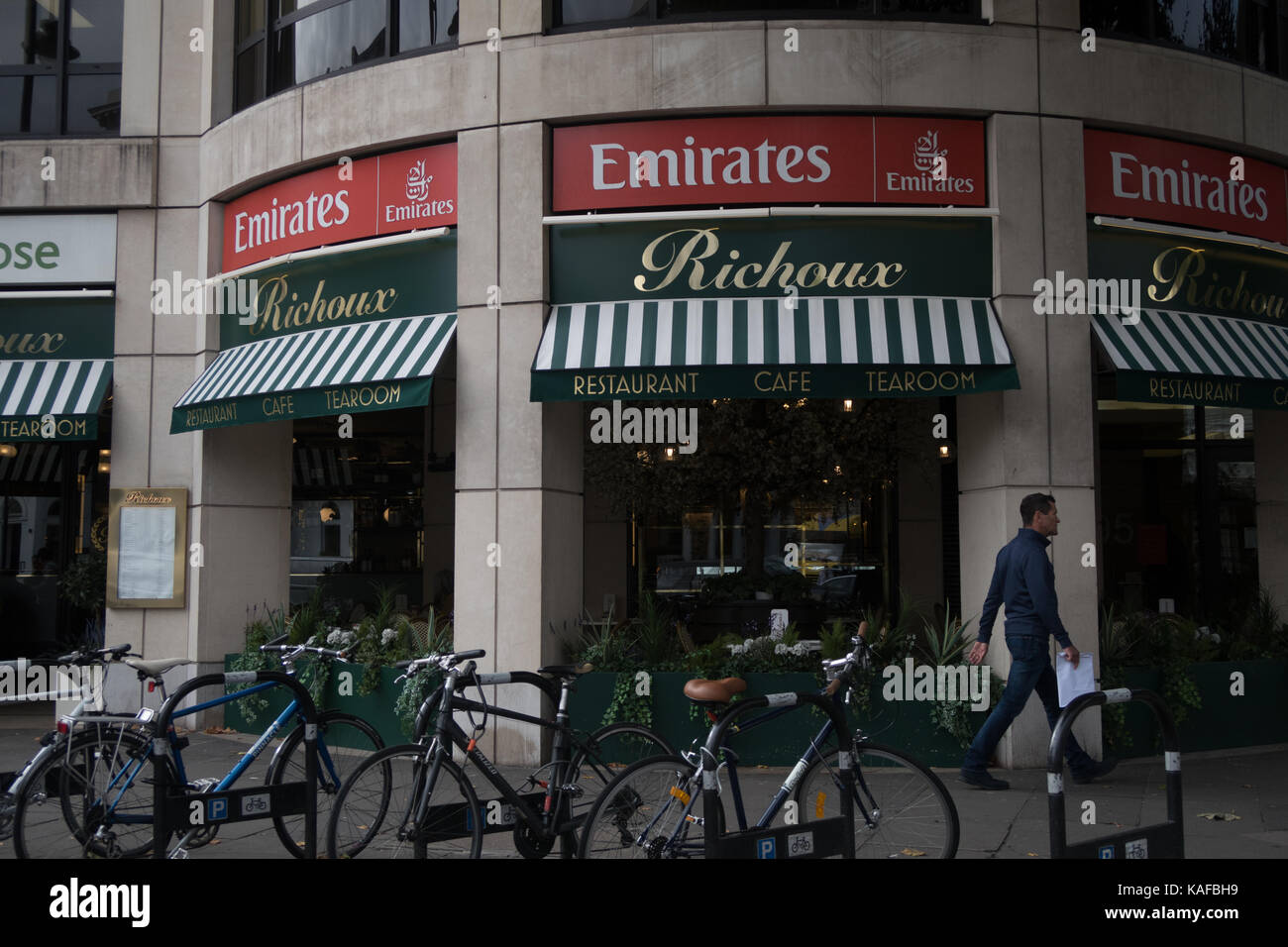 Emirates office Gloucester Road London Stock Photo - Alamy