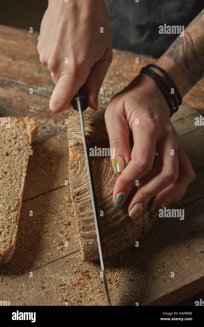 Female hands cut freshly hi-res stock photography and images - Alamy