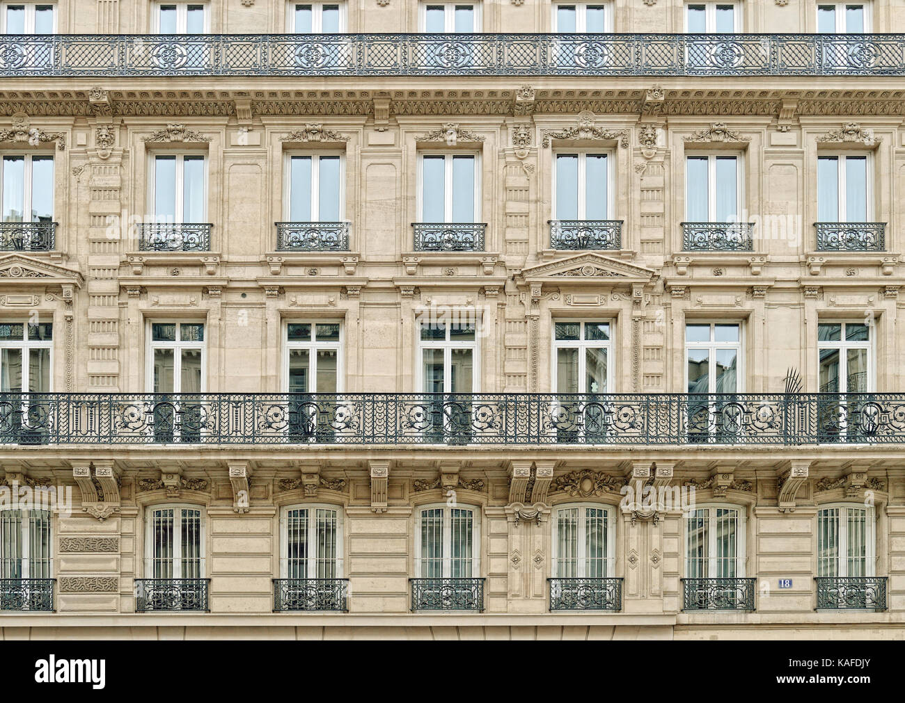 Front view of the Paris house facade Stock Photo - Alamy