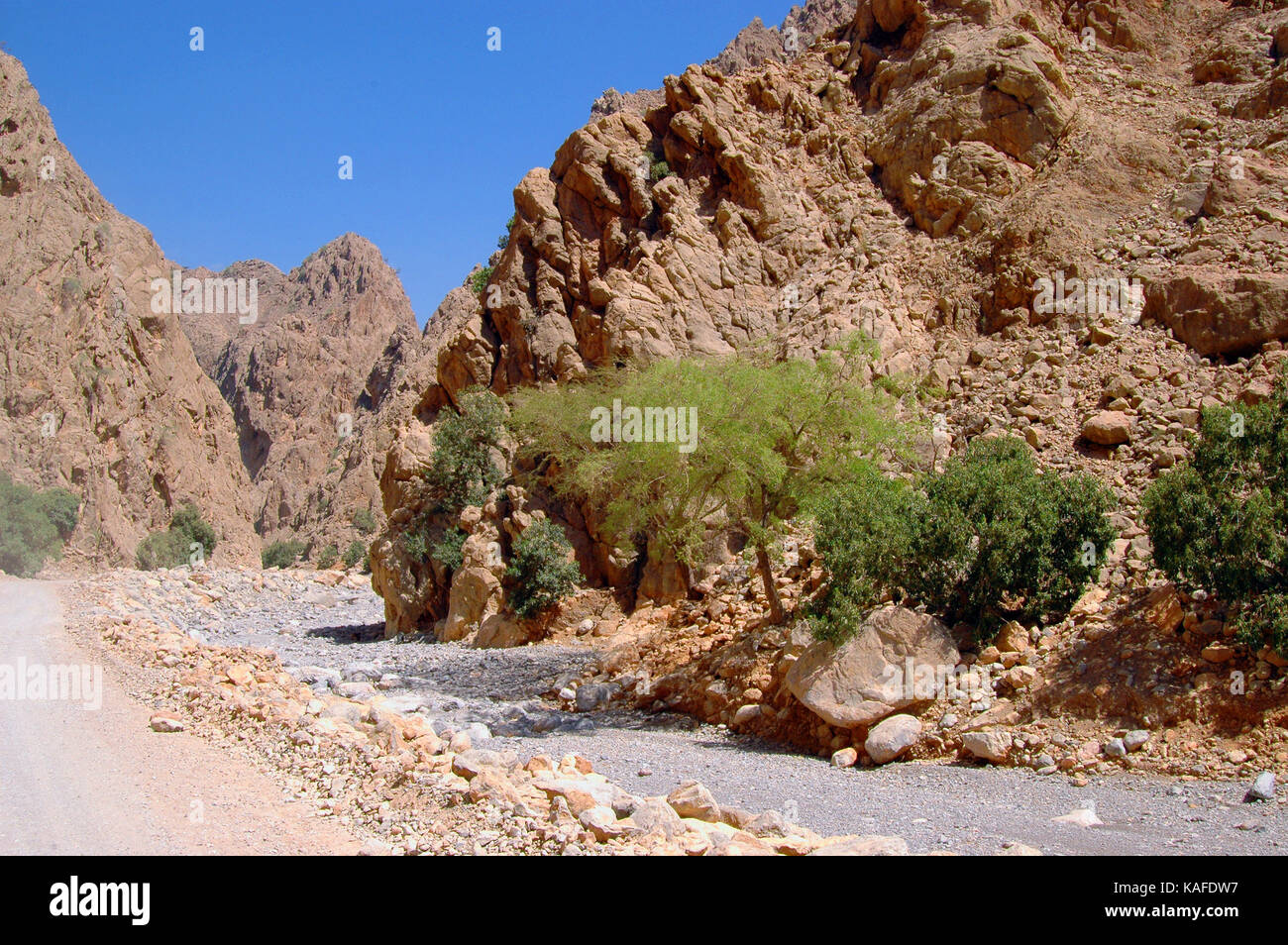 The Hajar Mountains range from the northern Mussandam peninsula of Oman ...