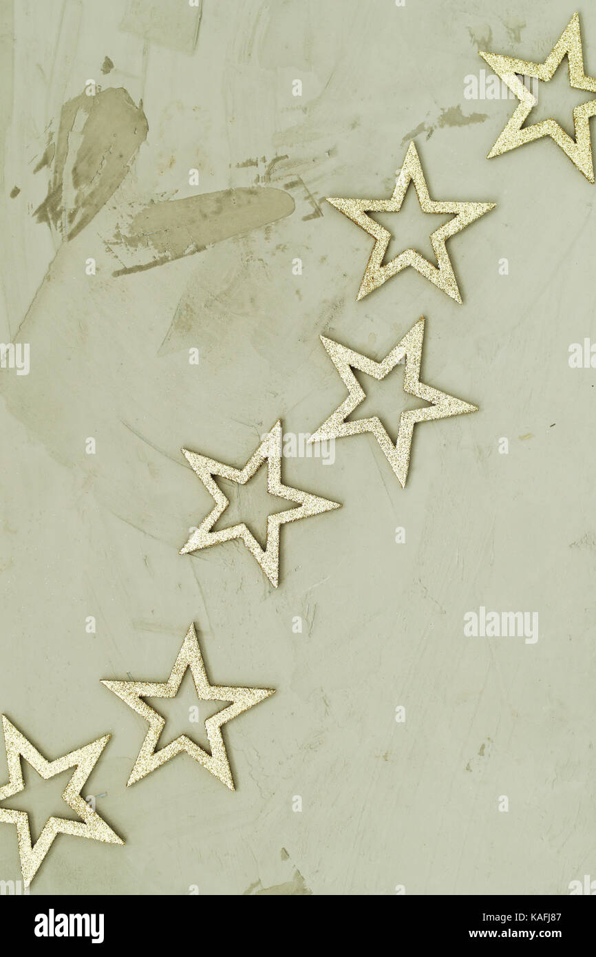 Star shaped decorations on the table Stock Photo - Alamy